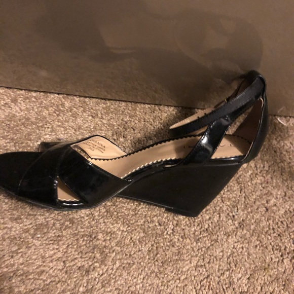 Tahari | Shoes | Tahari Small Wedge Heel Very Elegant | Poshmark